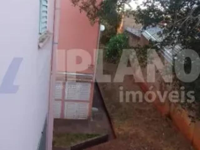 Venda de Apartamentos / Garagem na cidade de Araraquara