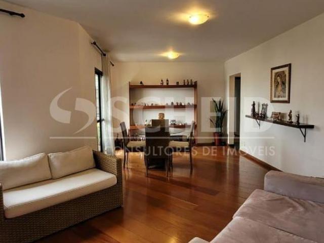 Venda de apto no Morumbí / Vila Andrade 140 metros úteis 4 quartos 1 suite