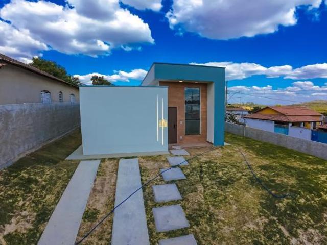 Venda de Casa com 3 Quarto e Área Gourmet, Fernão Dias Esmeraldas | R$550.000