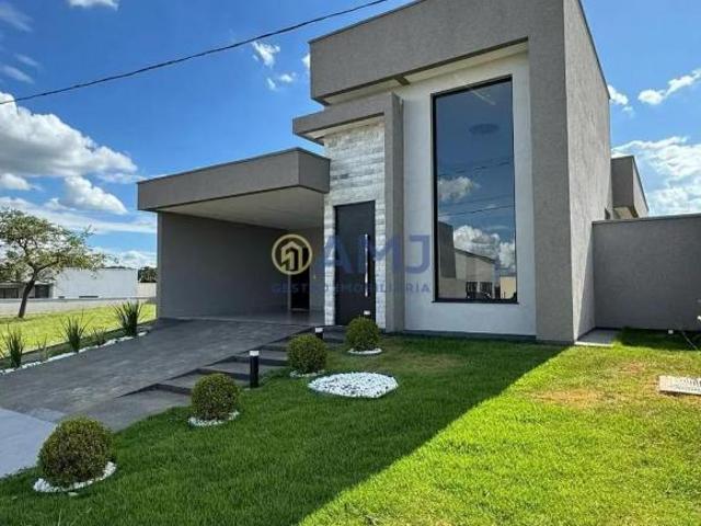 Venda de Casa de Alto Padrão no Terras Alpha 1 Senador Canedo