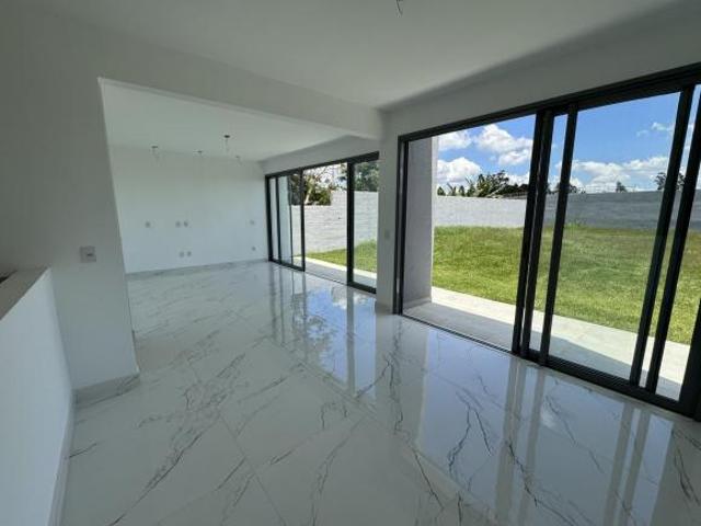 Venda de Casa de Condomínio com 3 Quartos e 121m² no Parque Rizzo, Cotia SP!