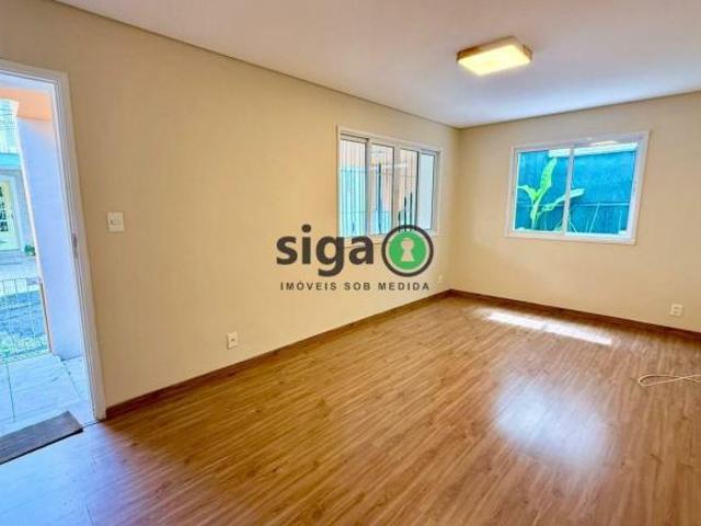 Venda de Casa de Vila em Pinheiros, com 3 suítes, 1 vaga de garagem, sem mobília