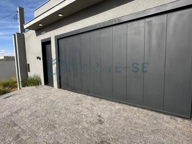 Venda de Casa de 3 Quartos com 2 Vagas de Garagem no Parque dos Coqueiros, Franca SP: Imperdível!