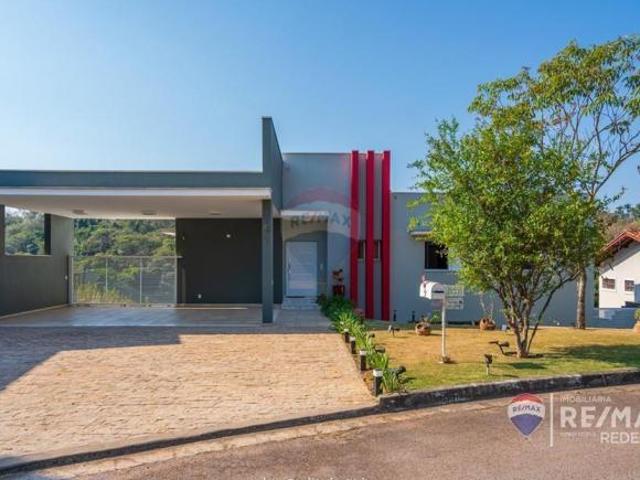 Venda de Casa em Condomínio com 5 suítes mobiliada em Vinhedo