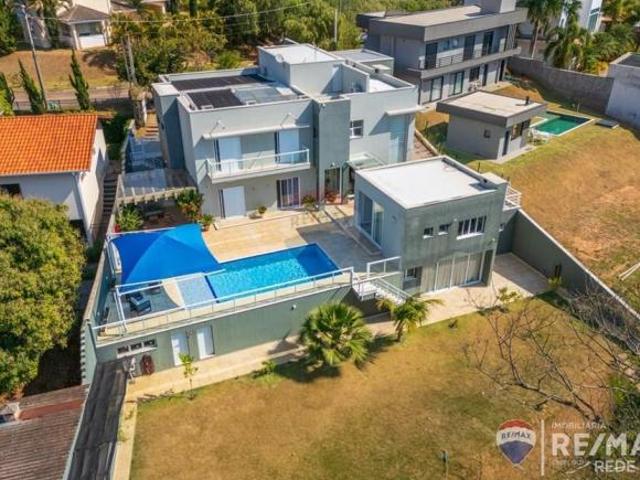 Venda de Casa em Condomínio com 5 suítes mobiliada em Vinhedo