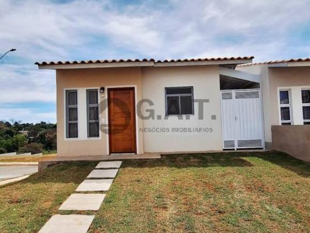 Venda de Casa em Condomínio de 2 Quartos em Ipanema do Meio, Sorocaba SP: 2 Salas, 1 Banheiro, 2 Vag