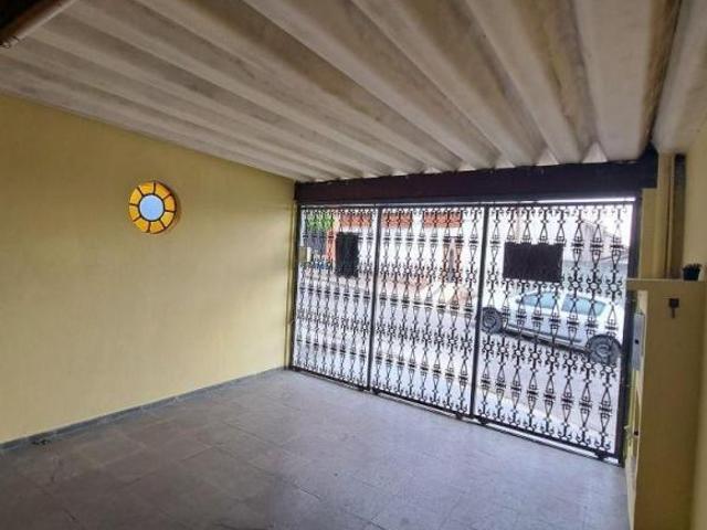 Venda de Casa em Condomínio de Alto Padrão no Jardim Maria Duarte, São Paulo SP: 3 Quartos, 1 Suíte