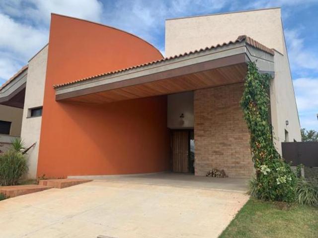 Venda de Casa em Condomínio de Luxo em Alphaville Nova Esplanada, Votorantim SP: 4 quartos, 3 suítes