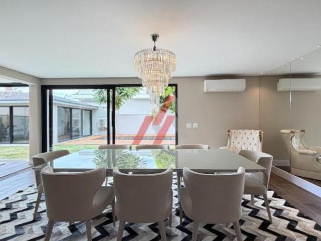 Venda de Casa em Condomínio de Luxo em Alphaville Residencial Dois 5 quartos, 5 suítes, 3 salas, 4
