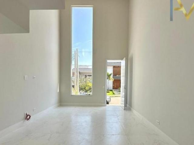 Venda de Casa em Condomínio de Luxo em Jardim Ermida I, Jundiaí SP: 212m², 3 suítes, Sala 2 ambiente