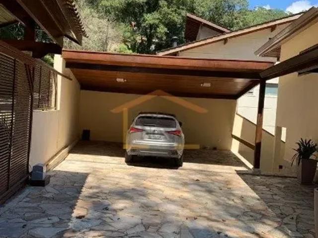 Venda de Casa em Condominio em Mairiporã SP, bairro Serra Da Cantareira com 253m² Área Const. E 1000