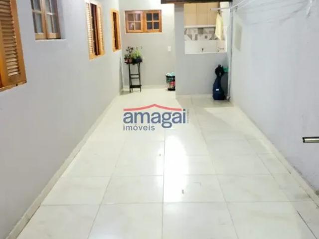Casa térrea de 3 dormitórios sendo 1 suíte, no Villa Branca, Jacareí SP