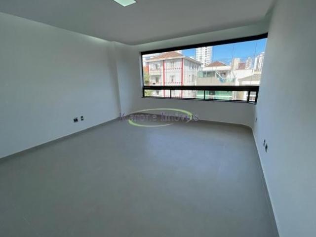 Venda de Casa sobreposta alta Nova com 4 suítes e lazer e 2 vagas no bairro da Aparecida em Santos /