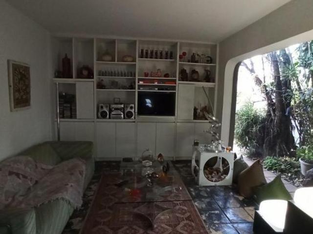 VENDA DE CASA TÉRREA NO PARQUE CONTINENTAL