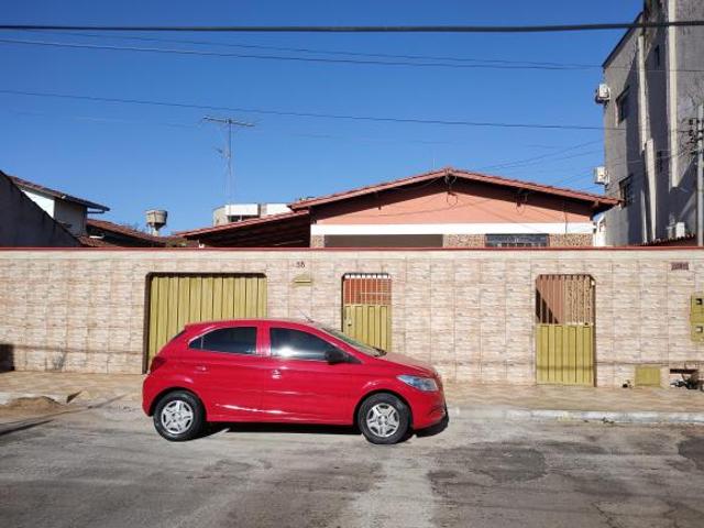 Venda de Casa Térrea próximo à Basílica em Trindade Go