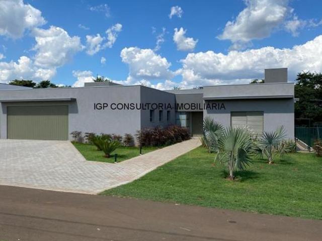 Venda de Casa térrea PRIMAVERA em Salto SP, 07 VAGAS DE GARAGEM COBERTA, 4 Suítes, LIVING AMPLO
