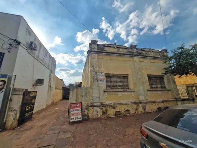 Venda de Casas / Comercial na cidade de Araraquara