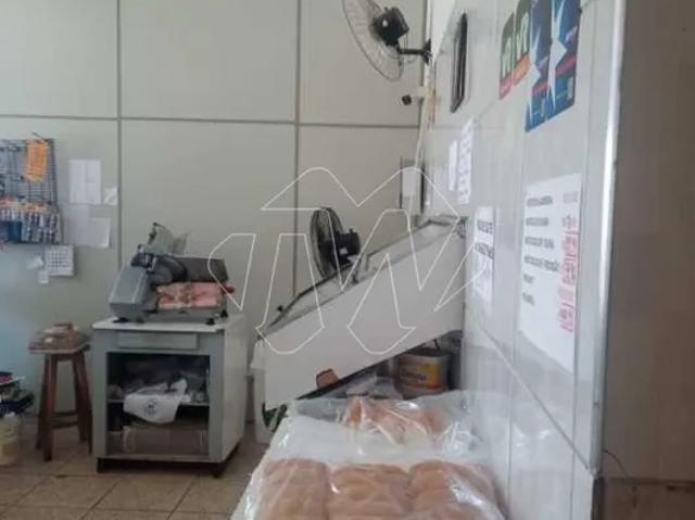 Venda de Casas / Comercial na cidade de Araraquara