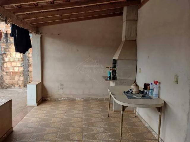 Venda de Casas / Padrão na cidade de Américo Brasiliense