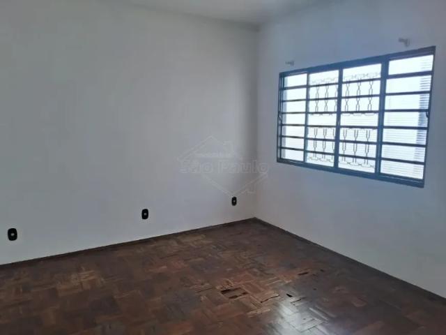 Venda de Casas / Padrão na cidade de Araraquara