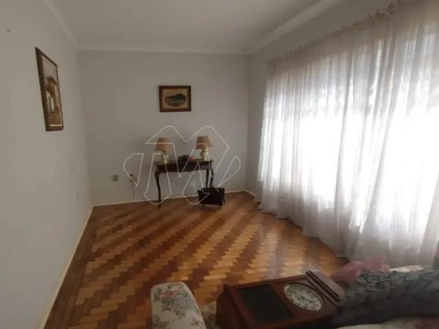 Venda de Casas / Padrão na cidade de Araraquara