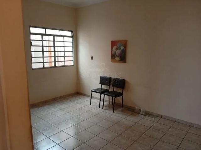 Venda de Casas / Padrão na cidade de Araraquara