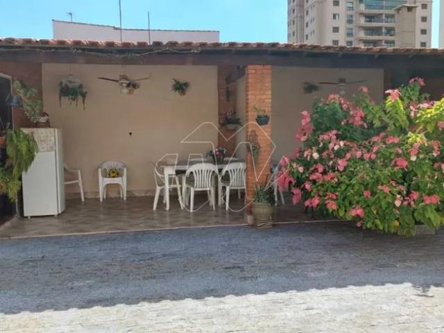 Venda de Casas / Padrão na cidade de Araraquara