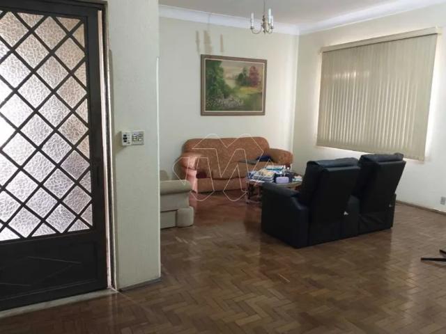 Venda de Casas / Padrão na cidade de Araraquara