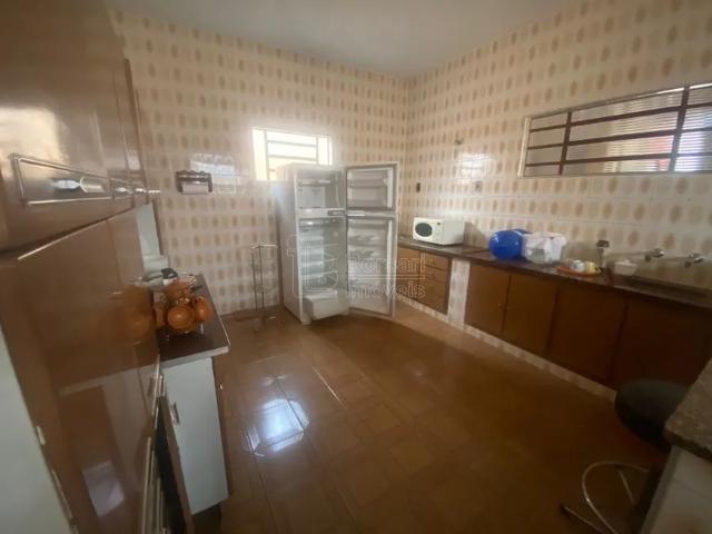 Venda de Casas / Padrão na cidade de Araraquara