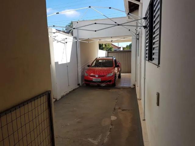Venda de Casas / Padrão na cidade de Araraquara