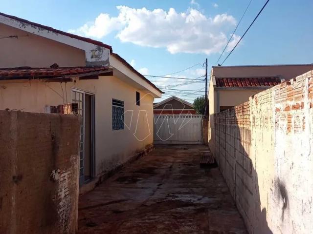 Venda de Casas / Padrão na cidade de Araraquara