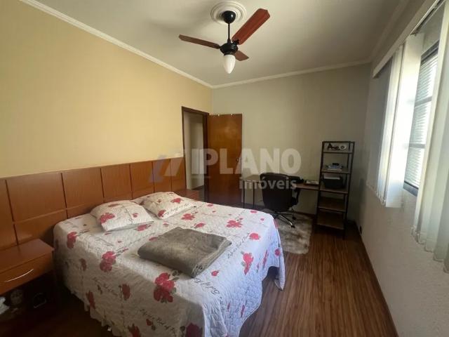 Venda de Casas / Padrão na cidade de São Carlos