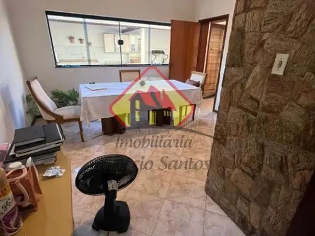 Venda de Casas / Sobrado na cidade de Taubaté