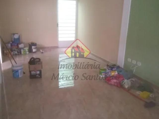 Venda de Casas / Sobrado na cidade de Taubaté