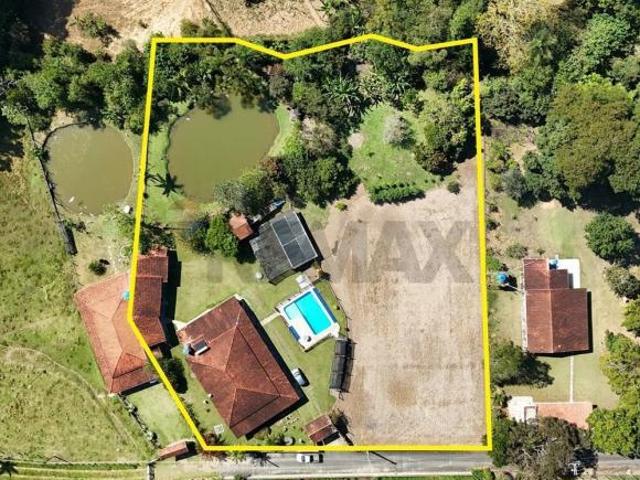 Chácara Encantadora e Moderna em Extrema, MG no bairro dos Tenentes