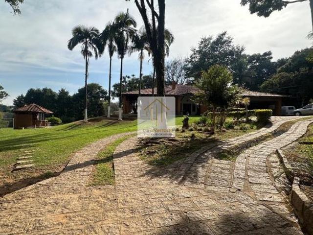 Venda de Chácara de Luxo em Condomínio no Recanto dos Pássaros, Indaiatuba SP: 4 Quartos, 2 Suítes
