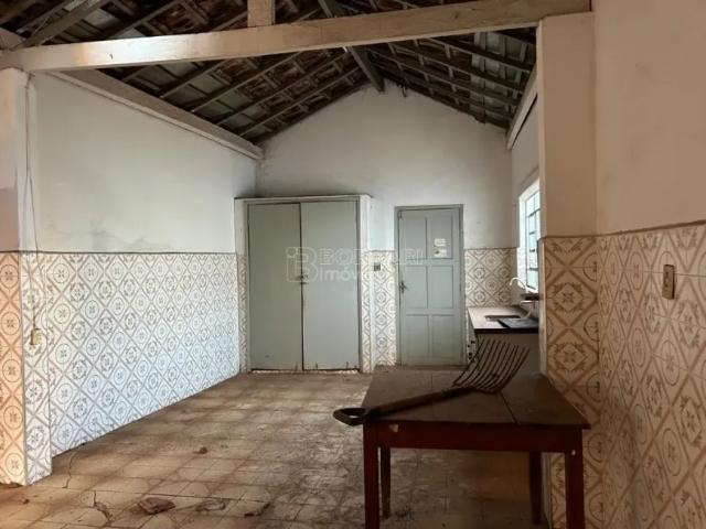 Venda de Comercial / Sobrado na cidade de Araraquara