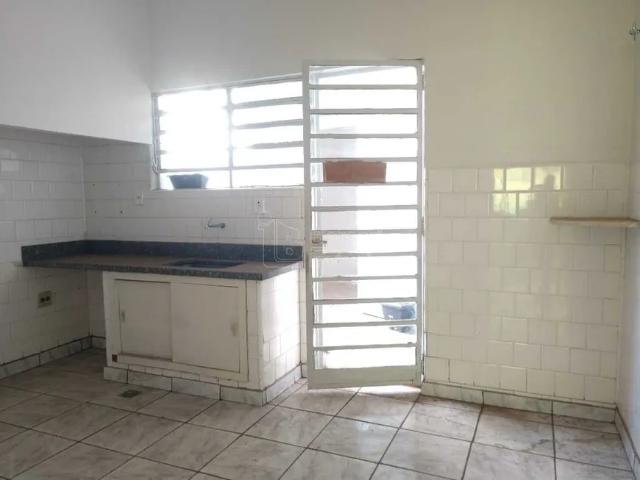 Venda de Comercial / Salão na cidade de Araraquara