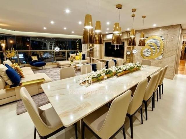 Venda de cobertura de luxo em Moema, São Paulo: 3 quartos, 3 suítes, 4 vagas de