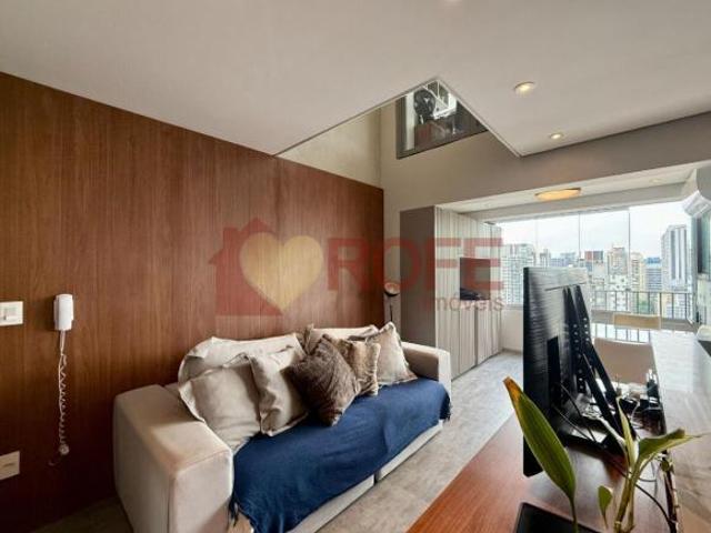 Venda de duplex sofisticado com 1 suíte e lazer no rooftop ao lado do metrô Brooklin
