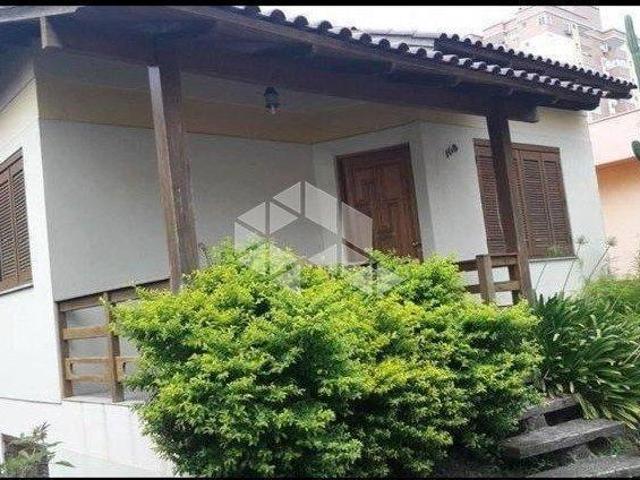 Venda de Imóvel Casa Semi Mobiliada de Alto Padrão