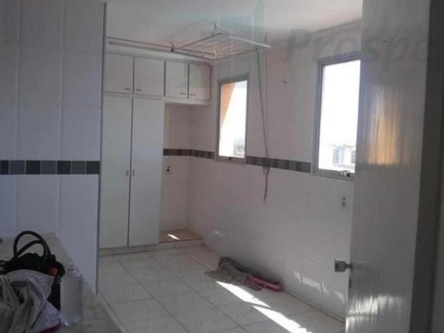 Venda de Imóvel no Centro de Catanduva SP: Apartamento com 3 quartos, 1 suíte e 220m² de área