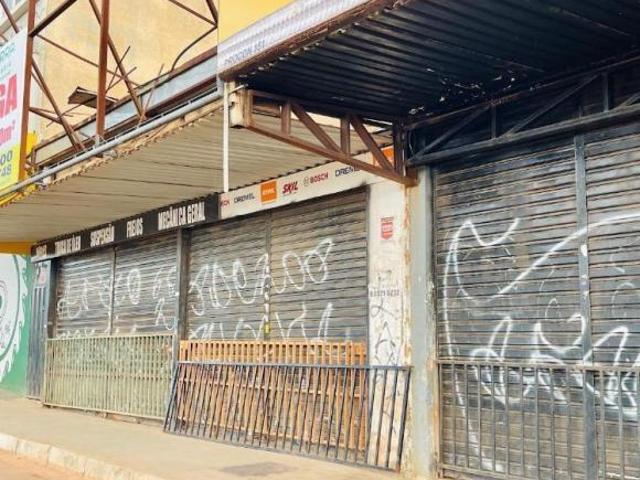 Venda de Loja Comercial de 550m² no Setor Industrial Avenida Helio Prates