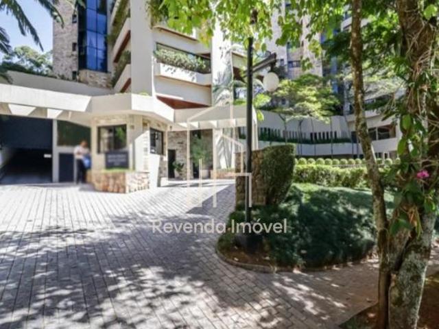 Venda de Luxuoso Apartamento de 4 Quartos no Jardim Vitória Régia, São Paulo SP