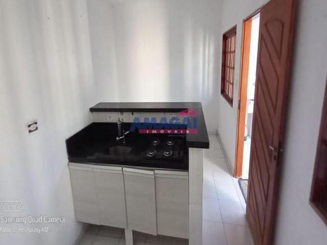 Venda de sobrado nos fundos e terreno na frente