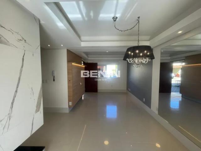 Venda de Sobrado em Condomínio em Canoas RS, bairro Harmonia com 120m² Área Const. Venda de Sobrado