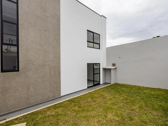 Venda de Sobrado em condomínio no Pilarzinho, Curitiba com 152m² com 3 suítes