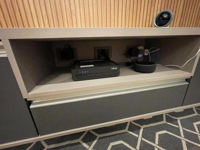 Venda de Studio, Vl Nova Conceição, 27mts, mobiliado, 1 dormitório suíte c/ ar condicionado Varanda