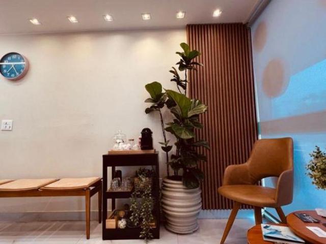Venda do Ponto Comercial + Trespasse Clínica de Podologia | Loja com Mezanino | Operação ou Somente