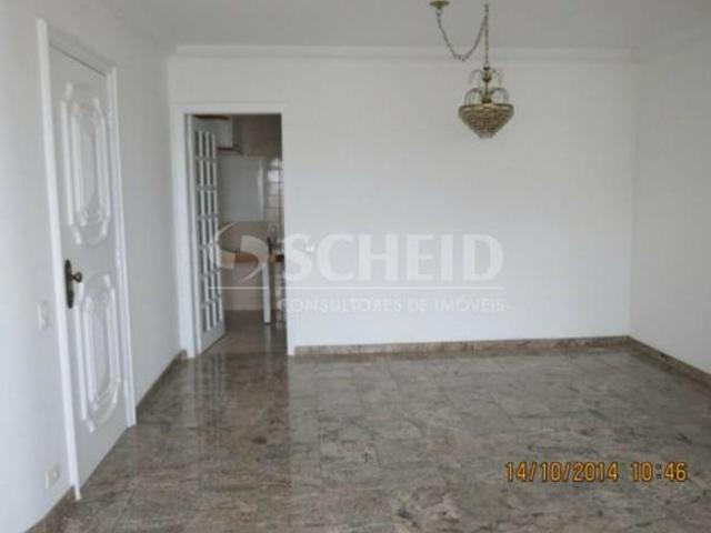 Venda e ou Locação de apartamento no bairro charmoso da Vila Sofia, excelente localização